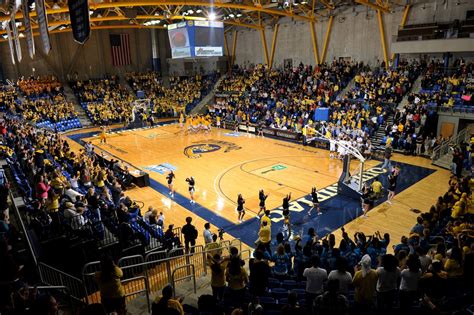 [60 Teams 60 Days] Quinnipiac University Bobcats R Hockey