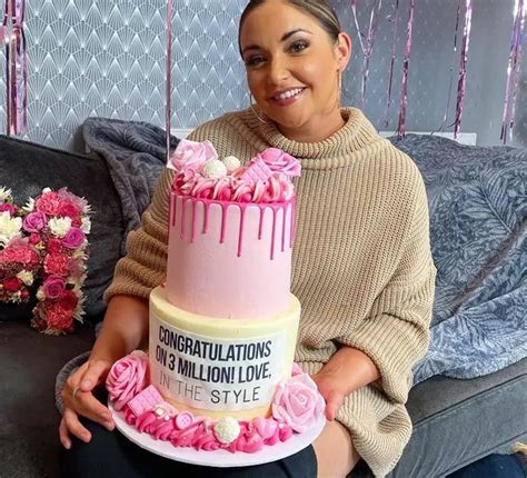 Jacqueline Jossa Celebrates Instagram Milestone After Slamming Plus Size Label Daily Star