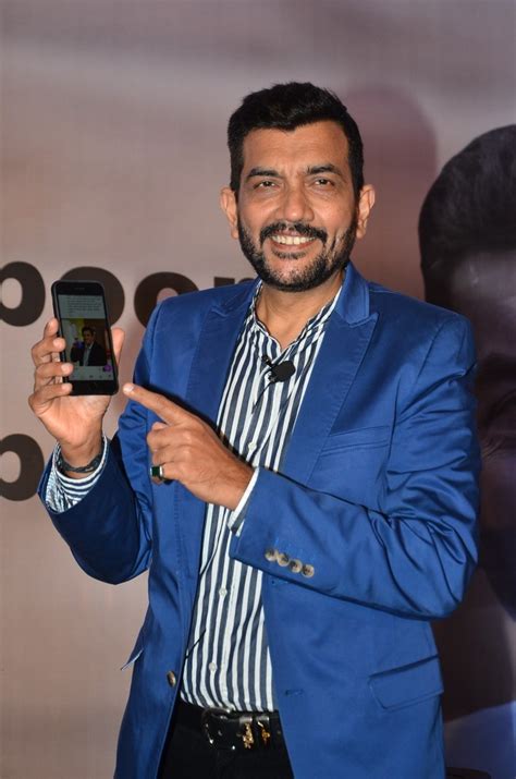 Sanjeev Kapoor Launches Mobile App With Escapex Photosimagesgallery