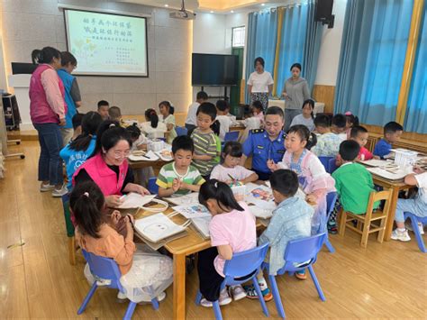 动手“画”个购物袋 我是垃圾分类行动派