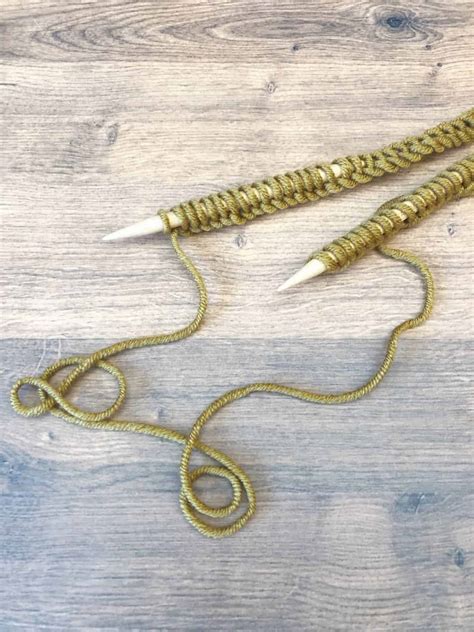 How To Knit In A Circle To Join Knitting In The Round ChristaCoDesign