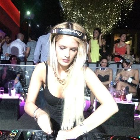 Artist Key Sexy Dj