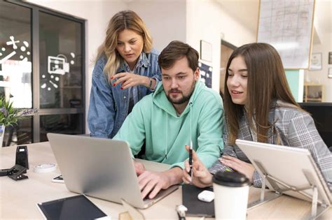 Holiday It Budgeting Tips For 2025 Maximize Profits Reciprocal