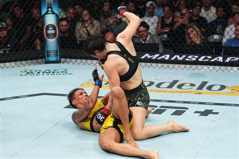 Ufc 292 Results Zhang Weili Sets Striking Record To Defend Strawweight Title In Dominant Win