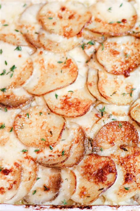 Scalloped Potatoes With Gruyère Cheese — Zestes Recipes