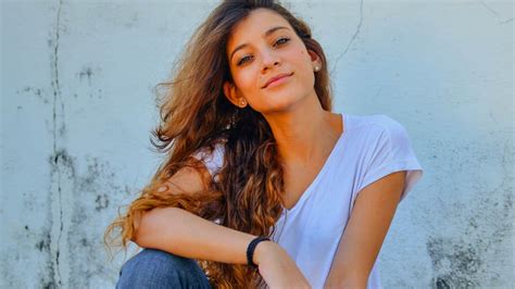 10 Odd Habits Of Highly Intuitive People That Others Find Slightly