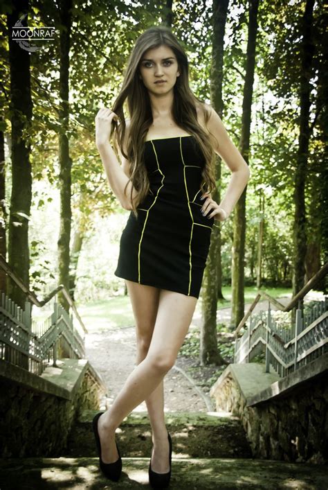 Model Julia Foto Moonraf Mini Dress Fashion Model