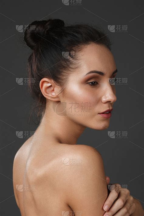 人的脸部 青年女人 皮肤 干净 自然美 垂直画幅 美 女人 可爱的