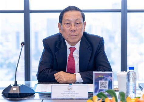 អ្នកឧកញ៉ា លី ឃុនថៃ ទទួលជួបពិភាក្សាការងារជាមួយគណៈប្រតិភូធុរកិច្ចខេត្តហៃណាន ប្រទេសចិន