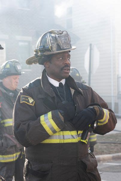 Chicago Fire Quién Es El Nuevo Jefe Que Llega Al Equipo De Bomberos En
