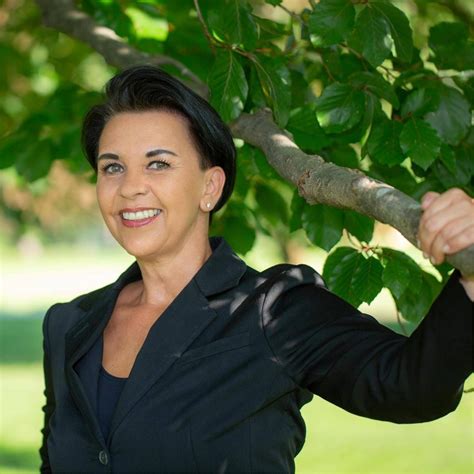 Marion Ebner Geschäftsstellenleiterin Salzburg Akv Europa Xing