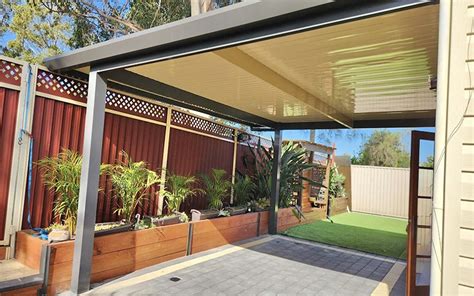 Flat Flatdek Attached To Fascia