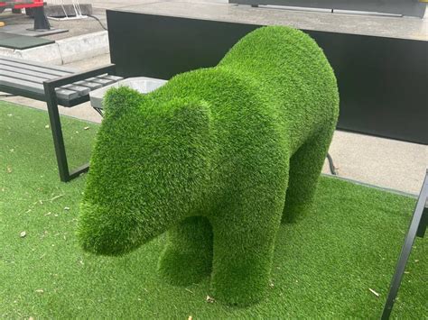 Топиарии Производство и размещение наружной рекламы