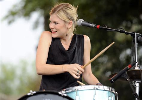 Download Vandaag Gratis Trixie Whitleys Need Your Love De Morgen