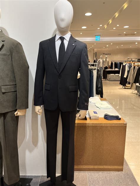 동생결혼식 검은색 정장 색깔 질문입니다 패션 에펨코리아