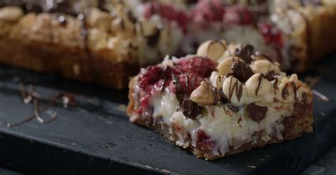 Choc Raspberry Magic Slice