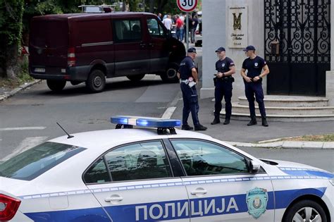 Pan Evac Pretukao Enu Pa Je Silom Odveo U Crnu Goru