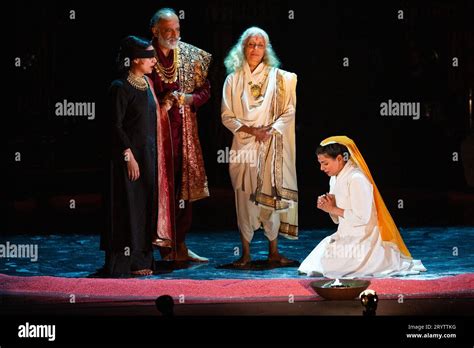 Ellora Patnaik Fotos Und Bildmaterial In Hoher Auflösung Alamy
