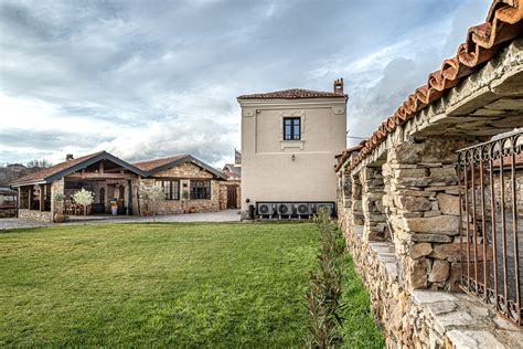 Галерия Вила Апия