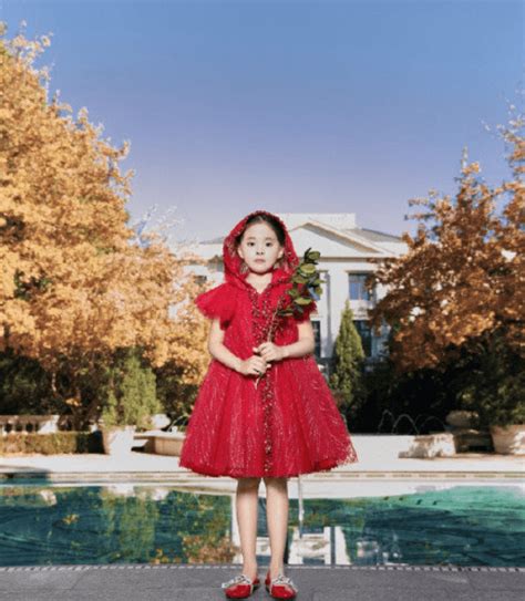 梅婷女儿曾慕梅， 偷偷”长大惊艳众人，果然美人的女儿也是美人 搜狐大视野 搜狐新闻