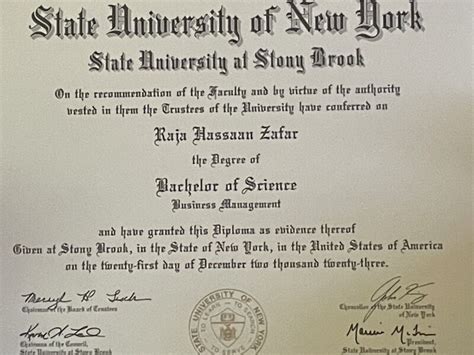 🏀 hassan zafar 🥊 on linkedin graduated last december but posting this now to still celebrate i