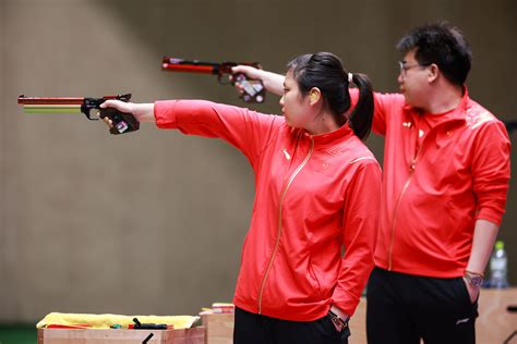 中国队获得射击10米气手枪混合团体金牌！