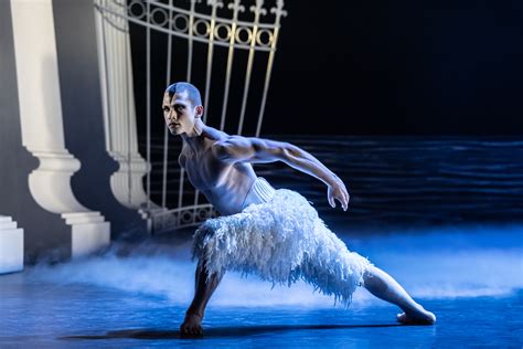 Matthew Bournes Swan Lake Review — Beyond The Curtain