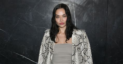 Shanina Shaik Stuns In A Strapless Dress For Nyfw Us Weekly