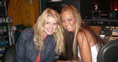 20 Year Old Floyds Knobs Girl Goes Into Remission From Cancer Meets Her Idol Jessica Simpson