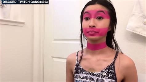 Twitch Girl Flashing Boobs Accidental Nip Slips Set 78
