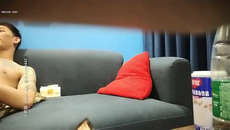 【探花精选】操极品外围小姐姐，高颜值粉嫩鲍鱼，超清晰插入细节完美展示 Eporner