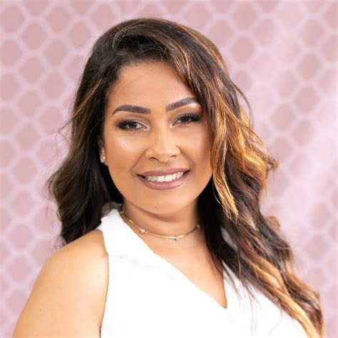 Espaço Eliane Prates Elianeprates1 • Threads Say More