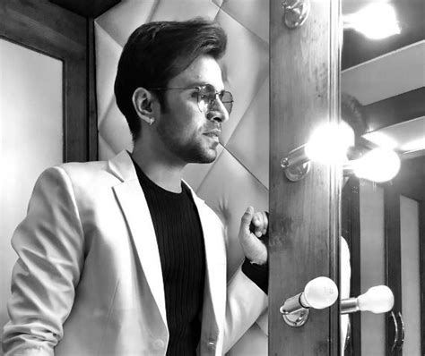 Jitendra Kumar Aka Jeetu Bhaiya Pics Film Awards Fashion Tv Web Series