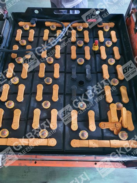 전동지게차밧데리셀재생지게차밧데리복원배터리관리요령배터리수리증류수보충배터리교체무보수타입배터리디스커버배터리도요타지게차니찌유지게차배터리온도관리배터리비중체크