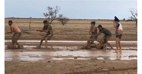 Наводнения и свлачища взеха жертви в Бразилия