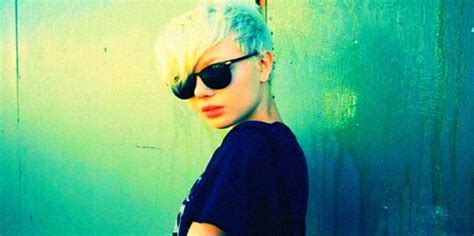 11 Brave Gals Tell Us How They Feel About Pixie Haircuts Yourtango