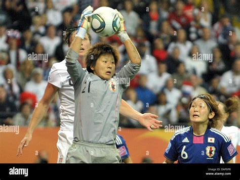 Japans Goalkeeper Ayumi Kaihori And Mizuho Sakaguchi R And Usas