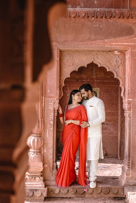 Pre Wedding In Varanasi ️ Pre Wedding Photoshoot Outfit Pre Wedding Photoshoot India Pre
