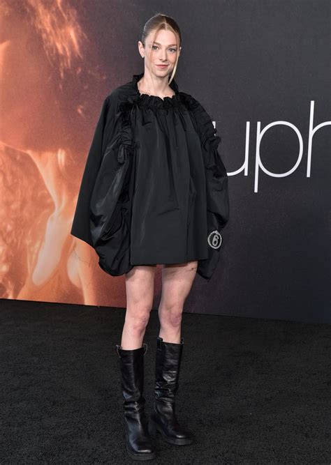 Hunter Schafer Denies She Hates Non Binary Folks