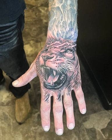 Hand Tattoo Ideas For Guys