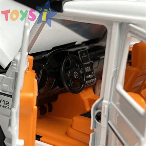 Метален автомобил Mercedes-benz G63 AMG 6×6, С отварящи се врати, Бял ...