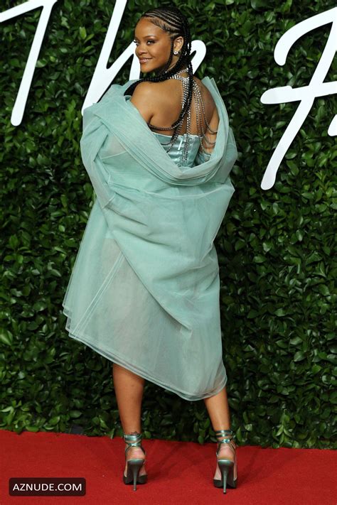 Rihanna Sexy On The Red Carpet Upon Arrival At The Fashion Awards 2019