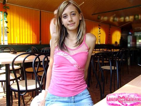 Babe Today Laura Loves Katrina Lauraloveskatrina Model Closeup Clothed