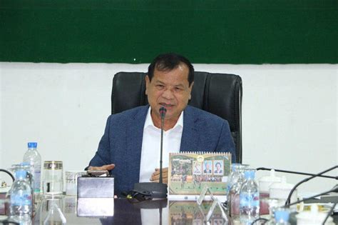 រដ្ឋមន្ត្រី ទេសចរណ៍ ៖ ម្ចាស់ អាជីវកម្ម ចិន មិន ចង់ ប្រព្រឹត្ត ខុសច្បាប់ ទេ ប៉ុន្តែ មកពី មន្ត្រី