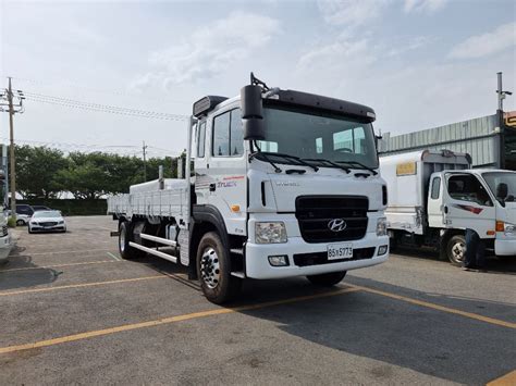 현대 뉴파워트럭 카고 8톤 중고트럭 아이트럭