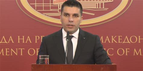 Николовски Со новиот оглас за давање под закуп на државно земјиште над 3 хектари создаваме