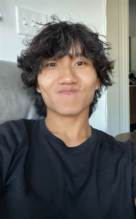 Pin By Massiel Rodríguez On Boywithuke ️ ️ Cutie Patootie Good Music