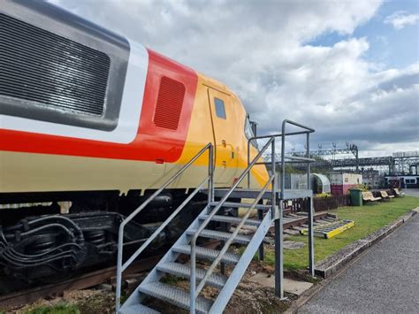 Apt P Uk Class 370 Added A New Photo Apt P Uk Class 370