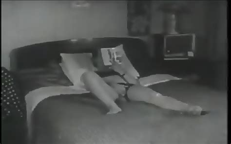 Blinds Go To Reading Girl Eporner