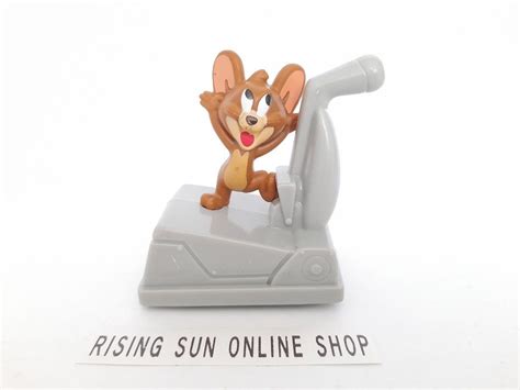 Mcdonalds Mcdo Toys Tom And Jerry Collectible Toys Hobbies And Toys Toys And Games On Carousell